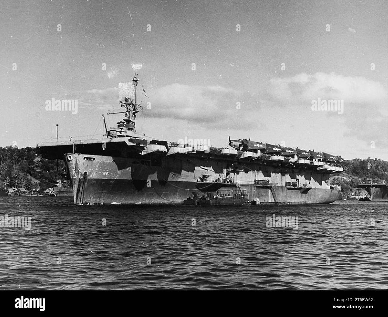 Uss tulagi hi-res stock photography and images - Alamy