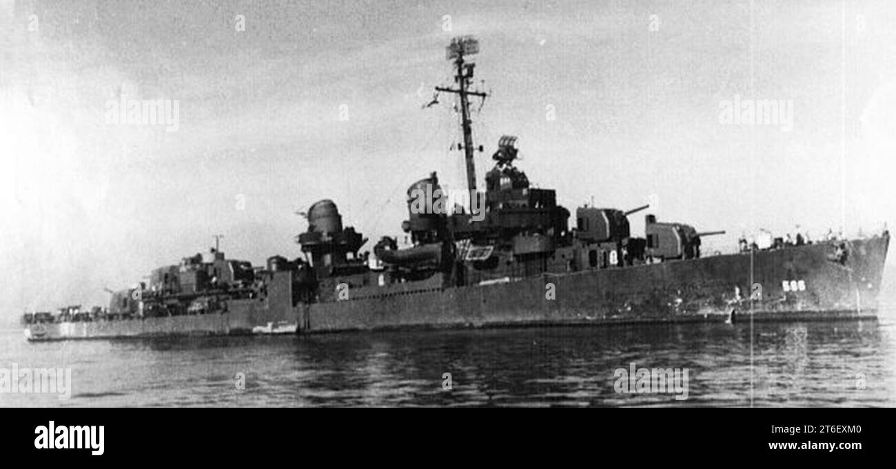 Uss newcomb hi-res stock photography and images - Alamy