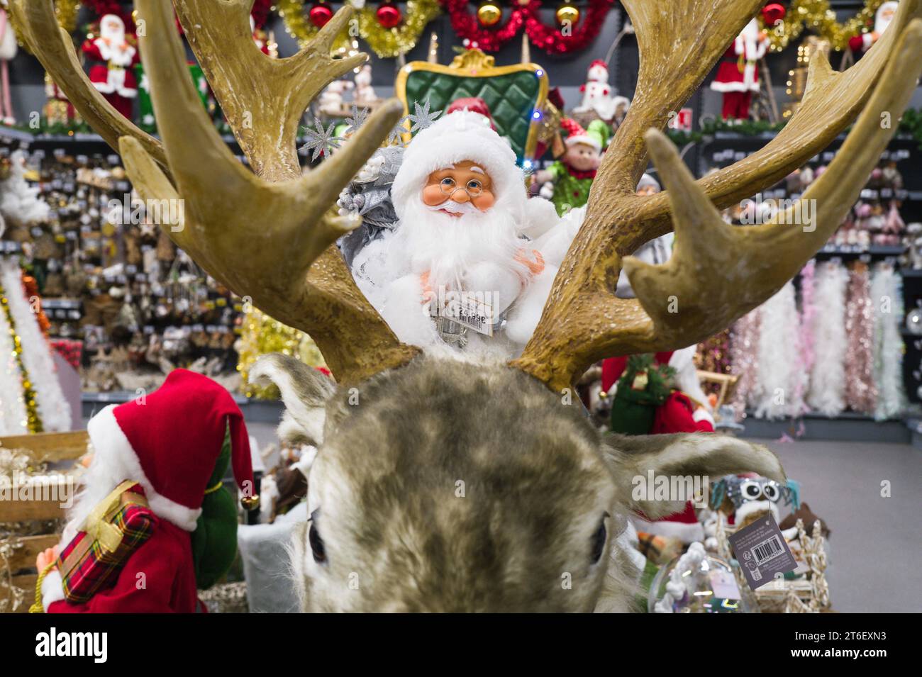 Santas toy shop hi-res stock photography and images - Alamy
