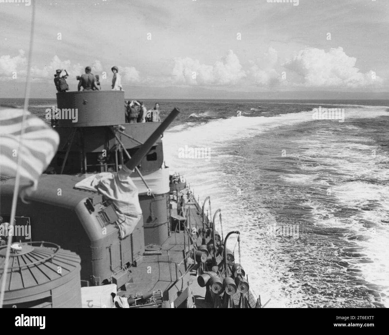 USS Nicholas (DD-449) underway on 14 August 1943 Stock Photo - Alamy