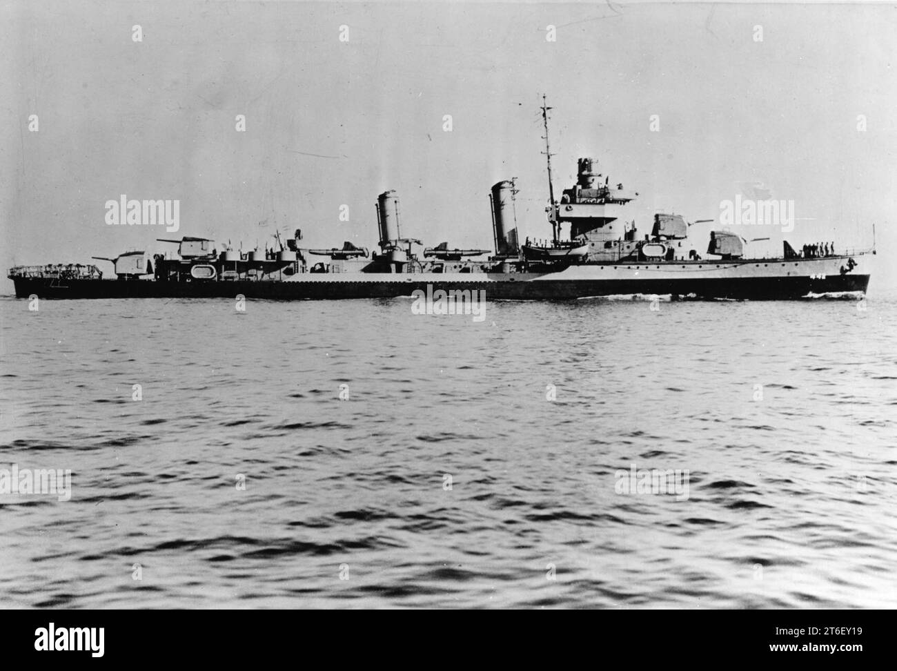 Uss nicholson hi-res stock photography and images - Alamy