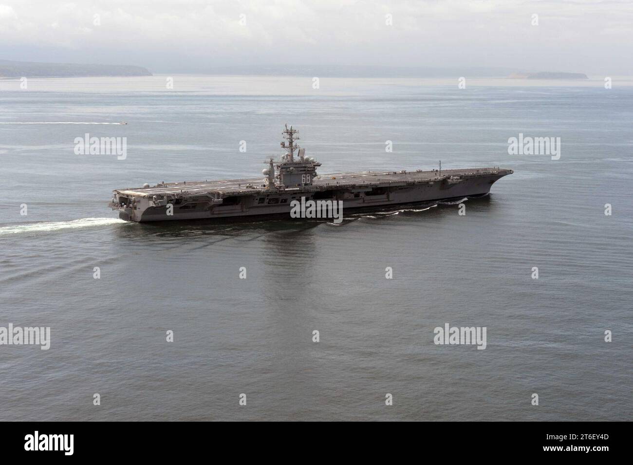 USS Nimitz 140613 Stock Photo - Alamy