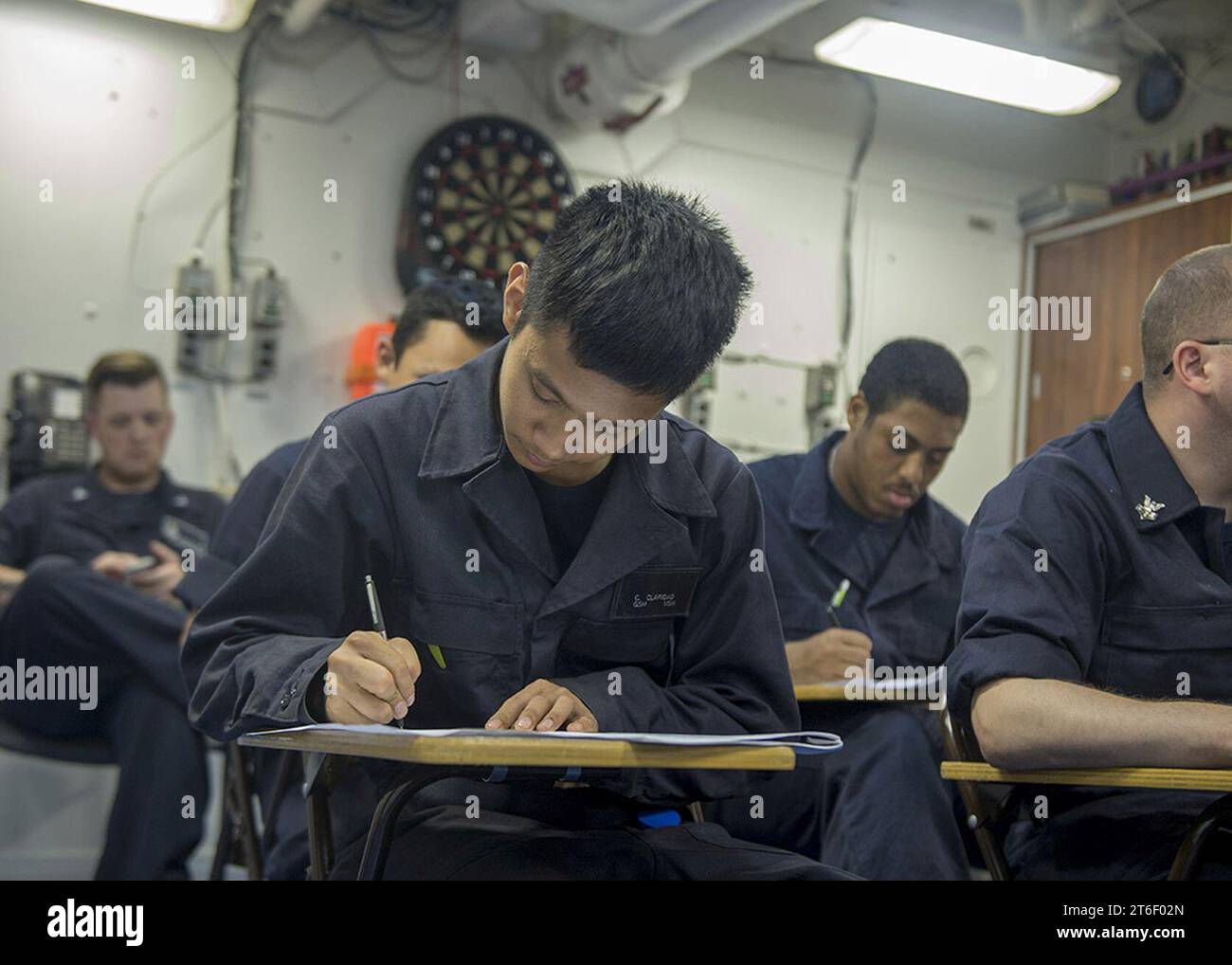 USS Normandy (CG 60) 150523 Stock Photo - Alamy