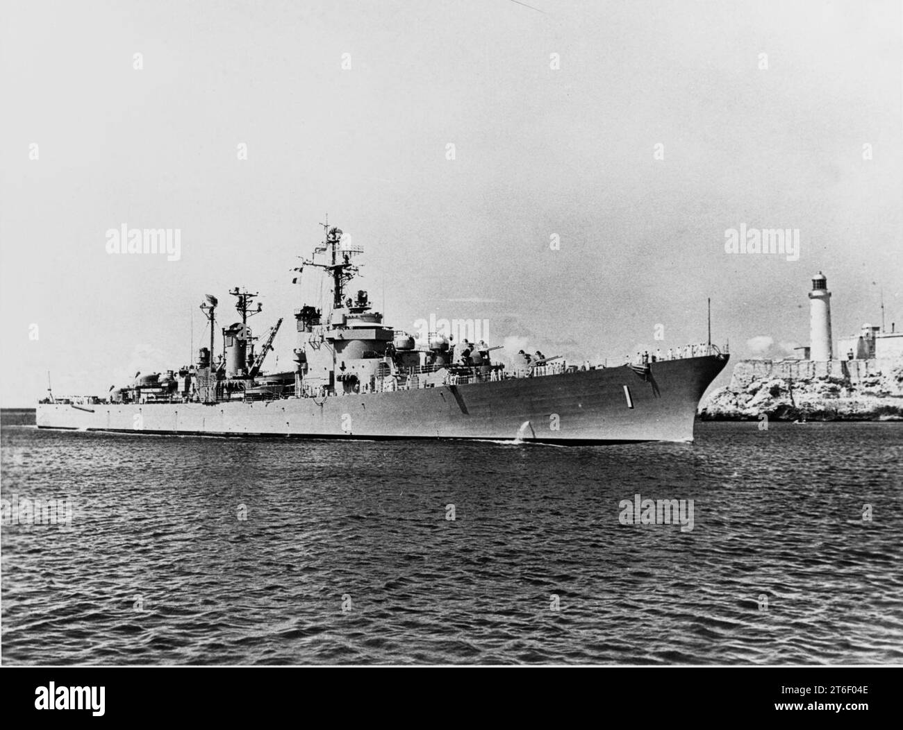 USS Norfolk (DL-1) entering port, circa in 1957 Stock Photo - Alamy
