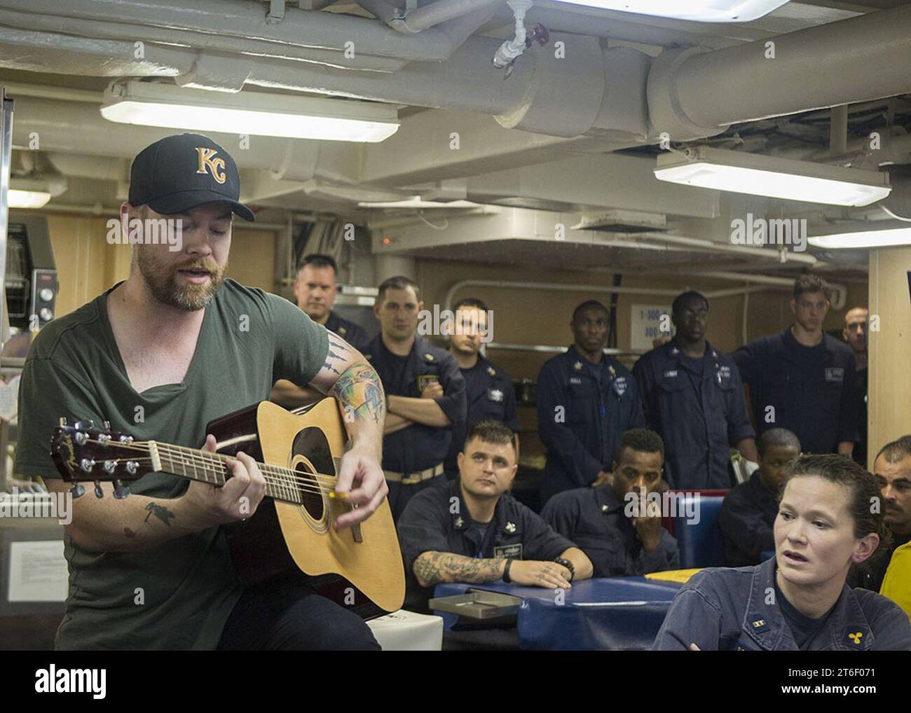 USS Normandy (CG 60) 150526 Stock Photo - Alamy