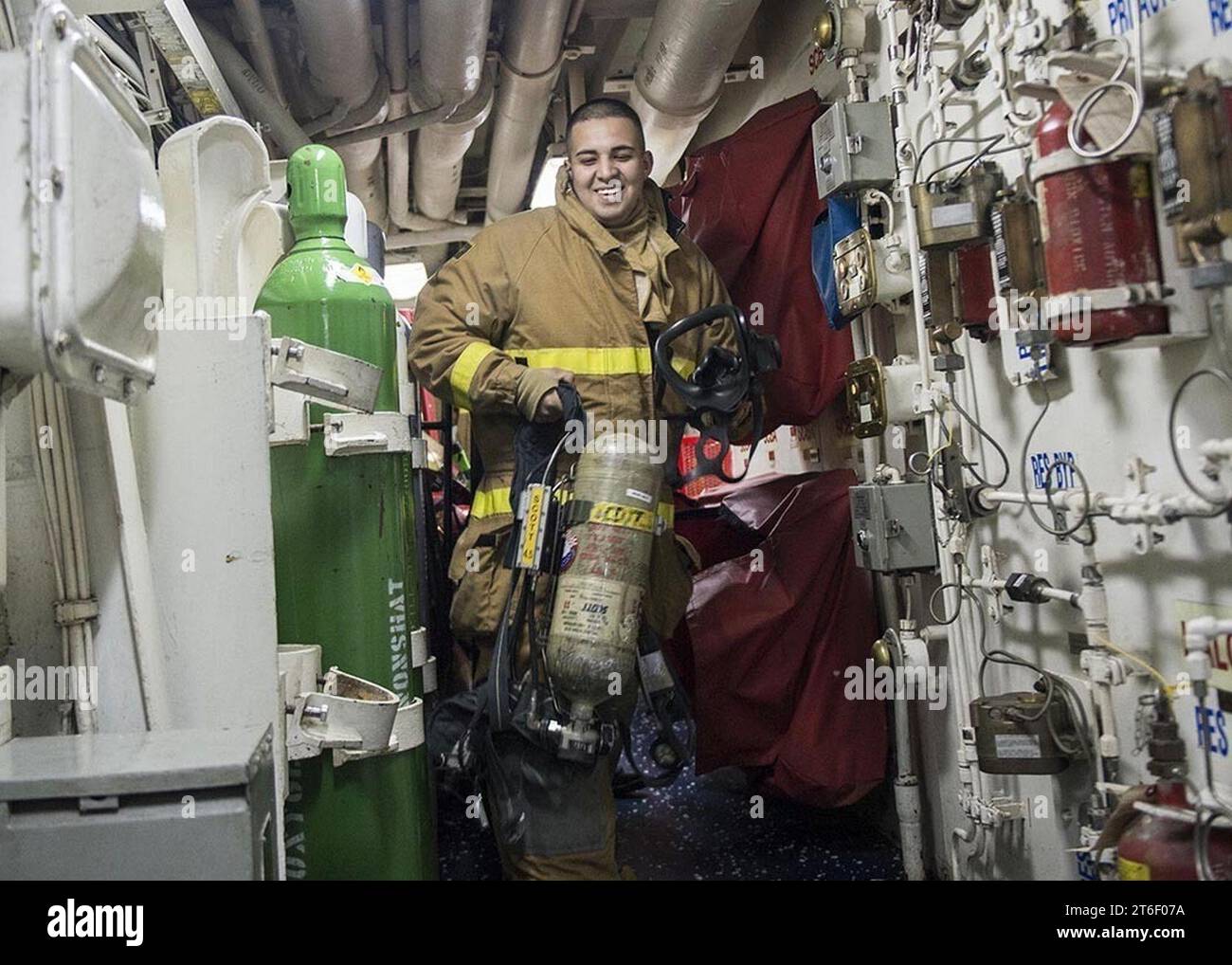 USS Normandy (CG 60) deployment 150316 Stock Photo - Alamy