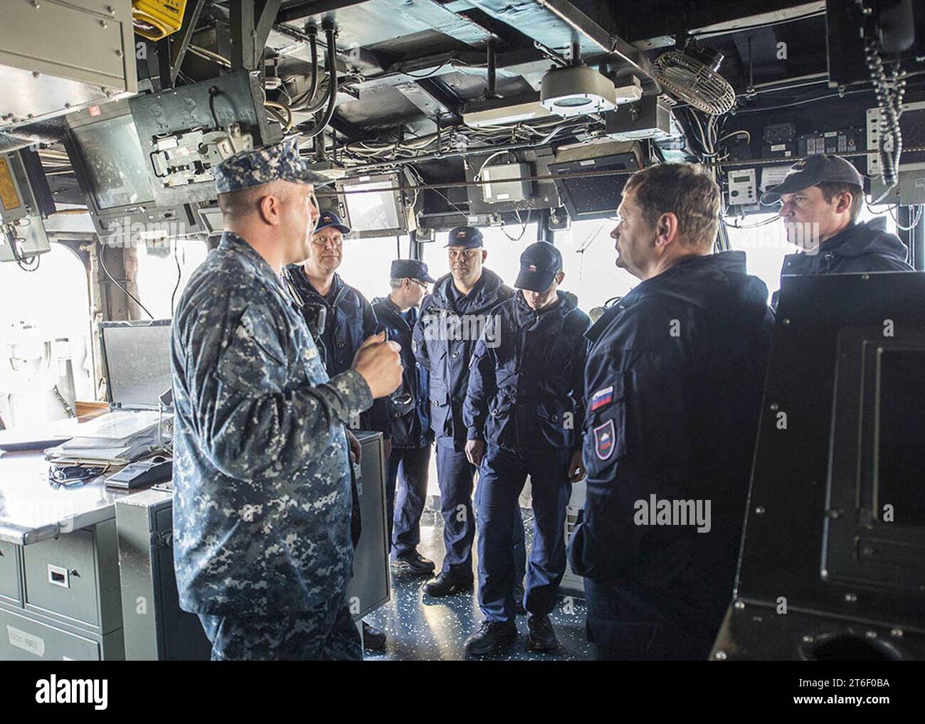 USS Normandy (CG 60) deployment 150401 Stock Photo - Alamy