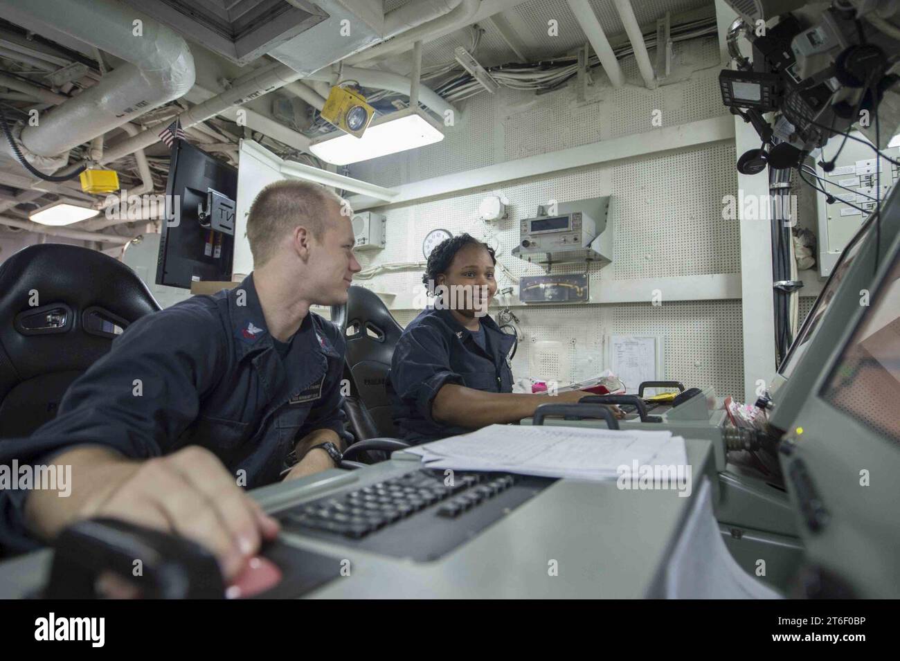 USS Normandy (CG 60) deployment 150830 Stock Photo - Alamy