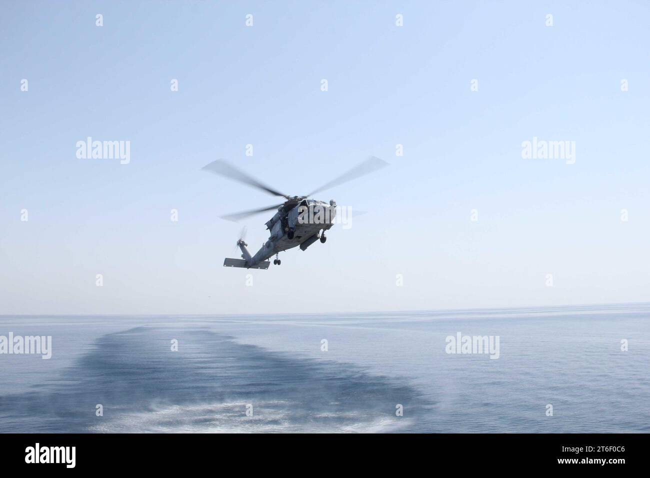 USS Normandy (CG 60) deployment 150921 Stock Photo - Alamy