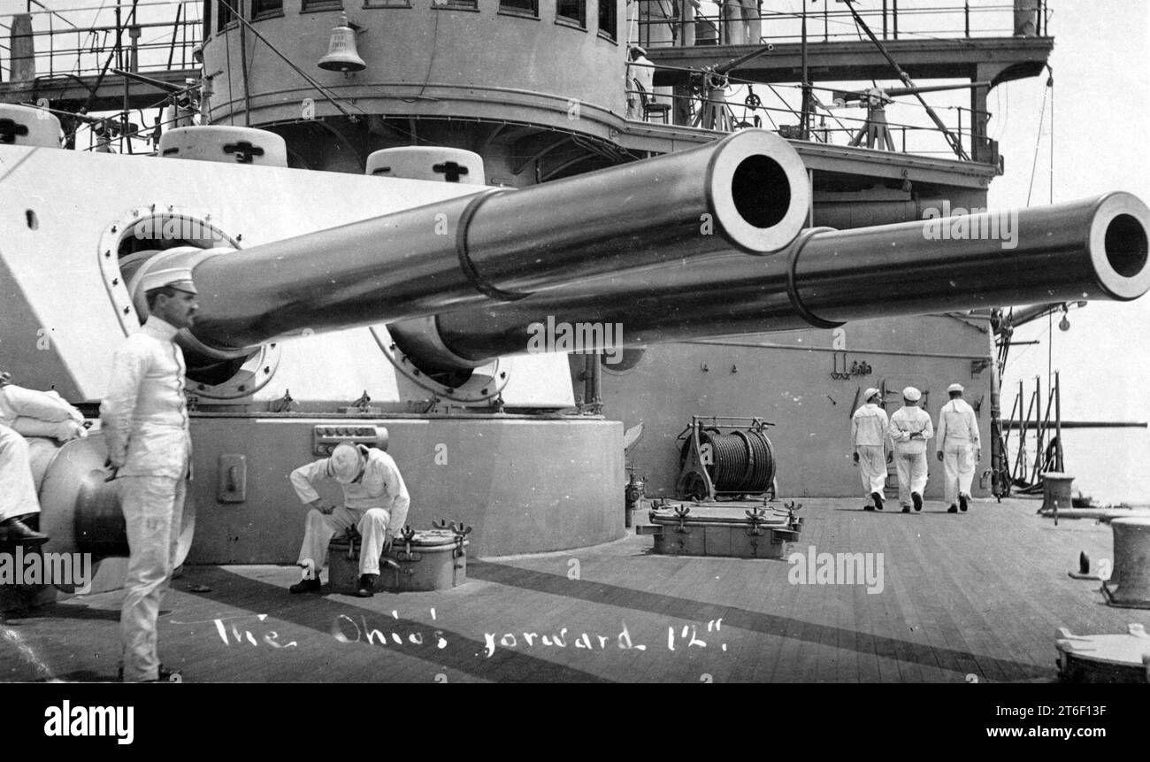 12 guns Black and White Stock Photos & Images - Alamy