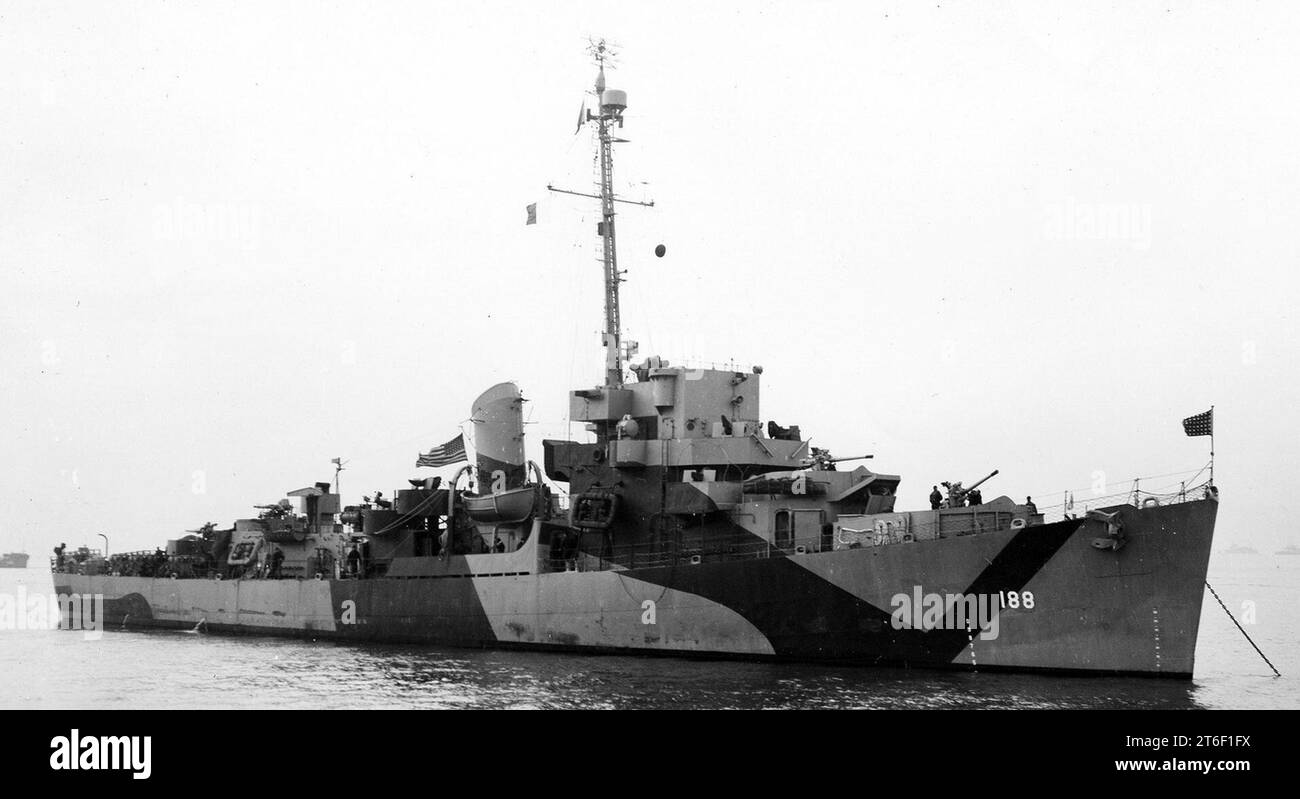 USS O'Neill (DE-188) at anchor off New York City (USA) on 3 February ...