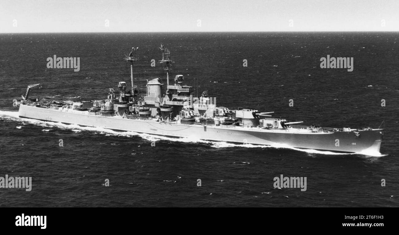 USS Oregon City (CA-122) underway at sea on 17 June 1946 Stock Photo ...