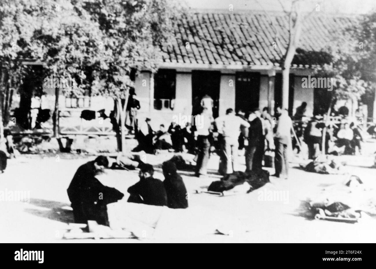 USS Panay (PR-5) survivors ashore, 13 December 1937 Stock Photo - Alamy