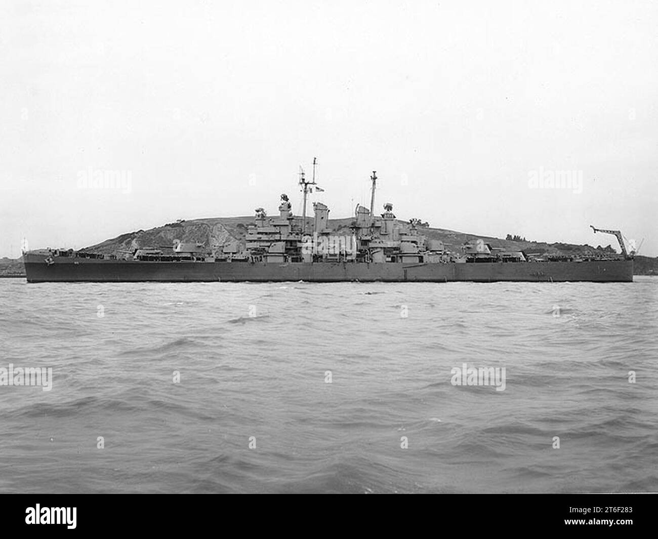 USS Pasadena (CL-65) off the Mare Island Naval Shipyard, California ...