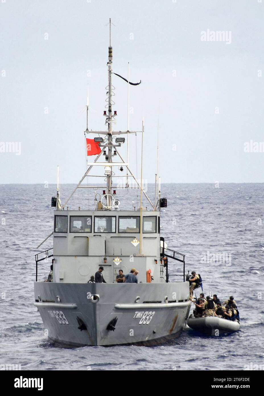 Uss paul hamilton hi-res stock photography and images - Alamy