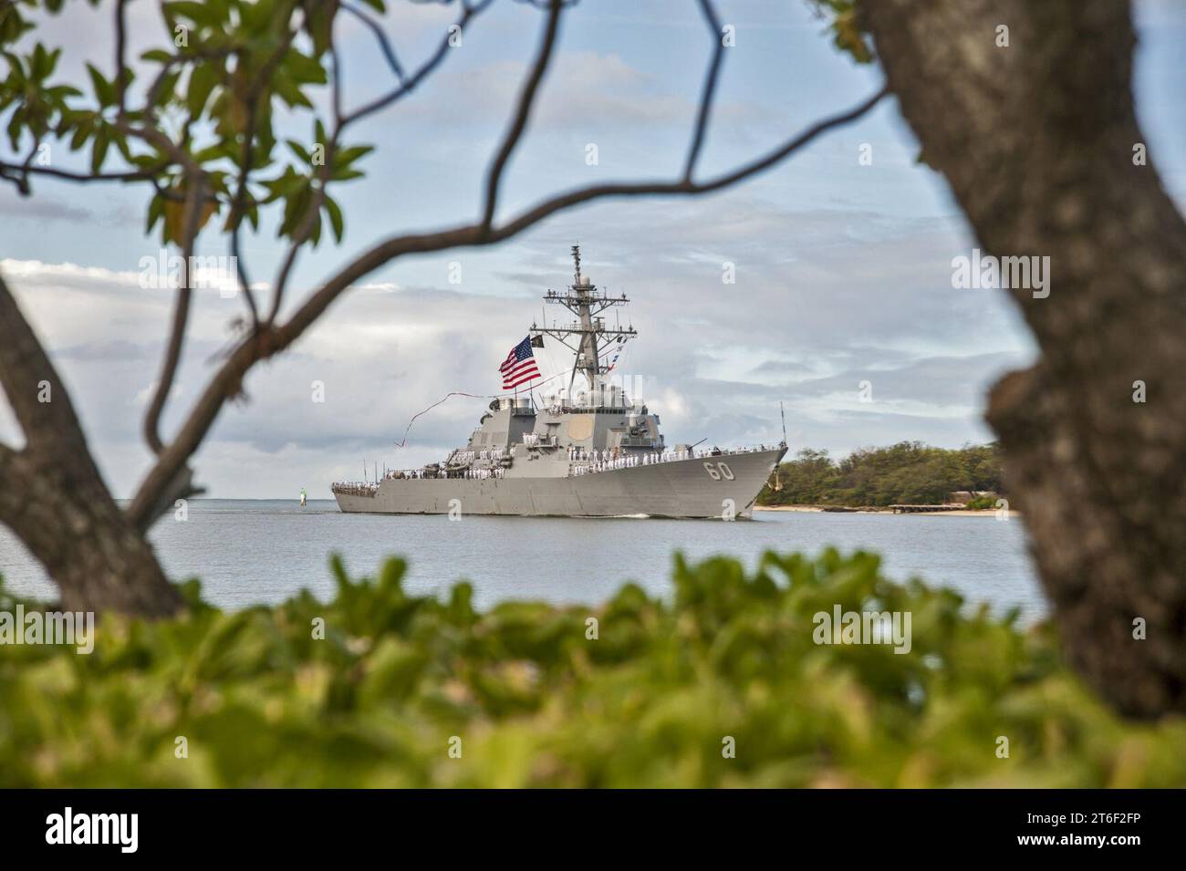 USS Paul Hamilton returns to homeport 130624 Stock Photo - Alamy