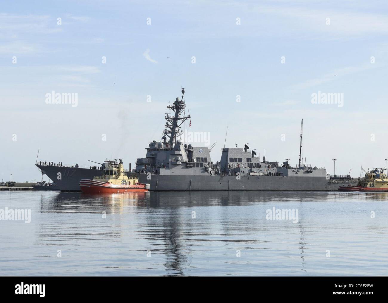 USS Paul Ignatius (DDG-117) prepares to moor at Naval Station Mayport ...