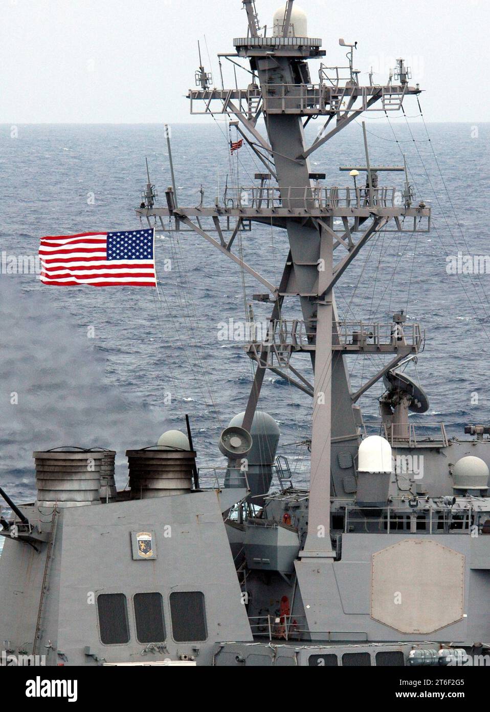USS Paul Hamilton mast and ensign Stock Photo - Alamy