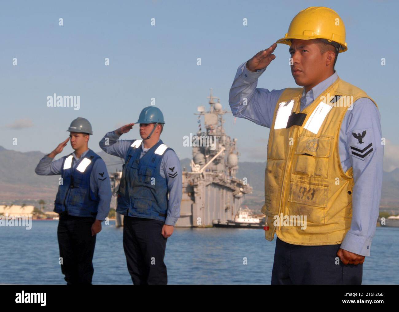 USS Paul Hamilton Visits Hawaii Stock Photo - Alamy USS Paul Hamilton Visits Hawaii Stock Photo - Alamy