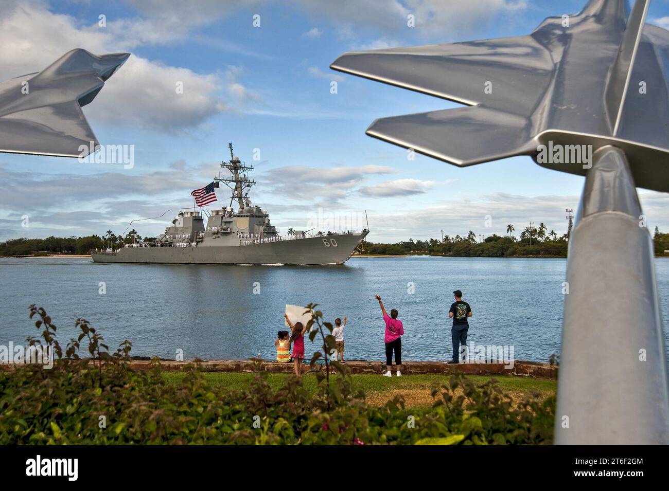 USS Paul Hamilton returns to homeport 130624 Stock Photo - Alamy