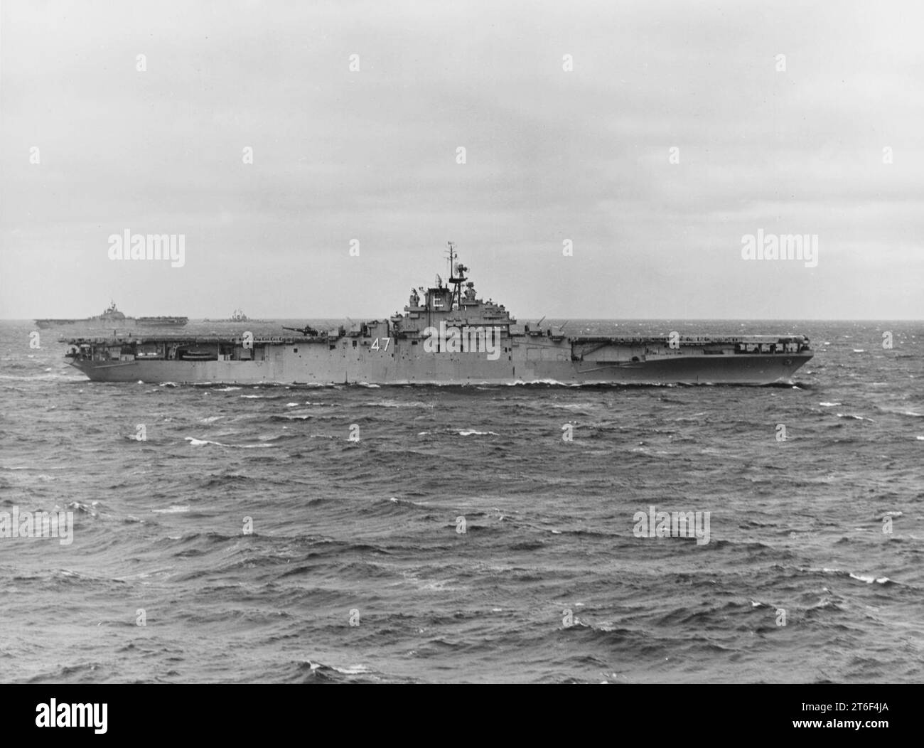 USS Philippine Sea (CV-47) underway at sea, circa in 1948 Stock Photo ...