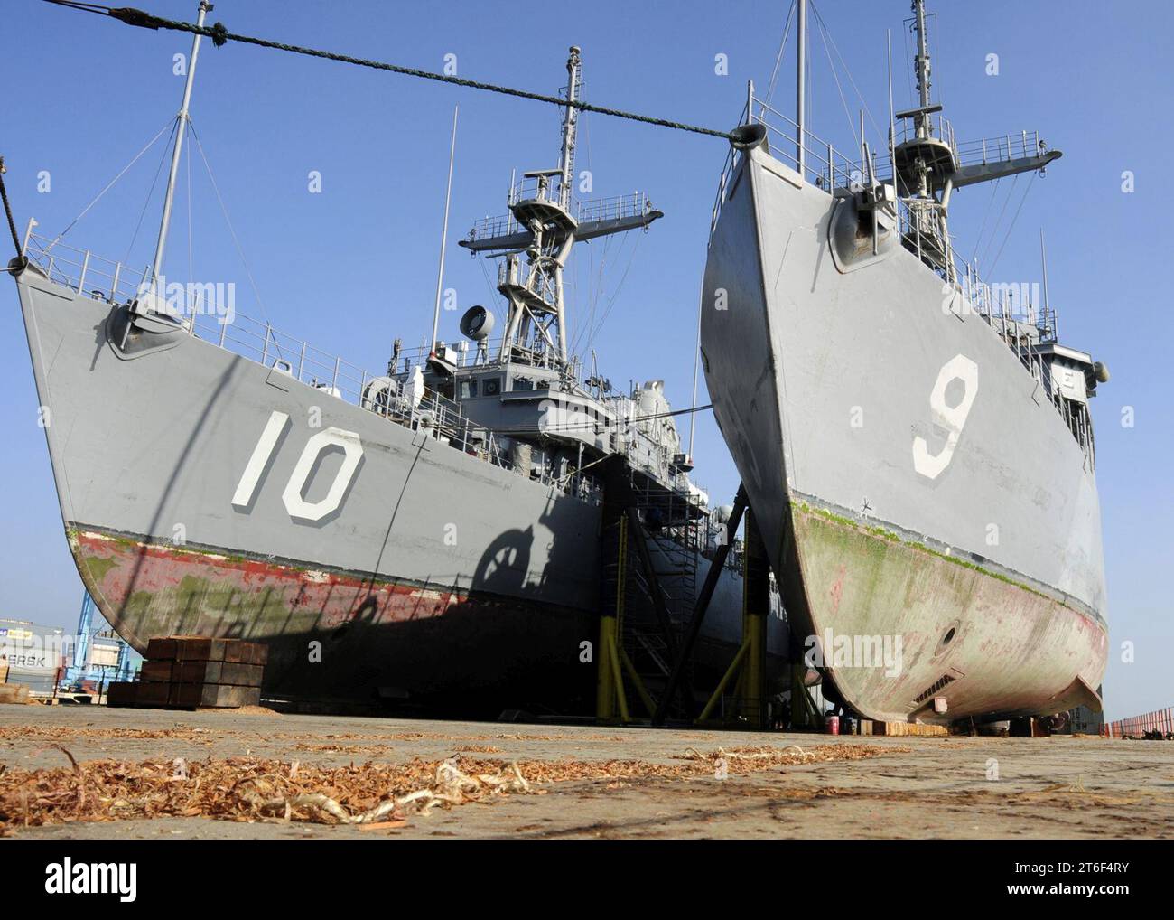 USS Pioneer and USS Warrior prepare for transport. (8552913068 Stock ...