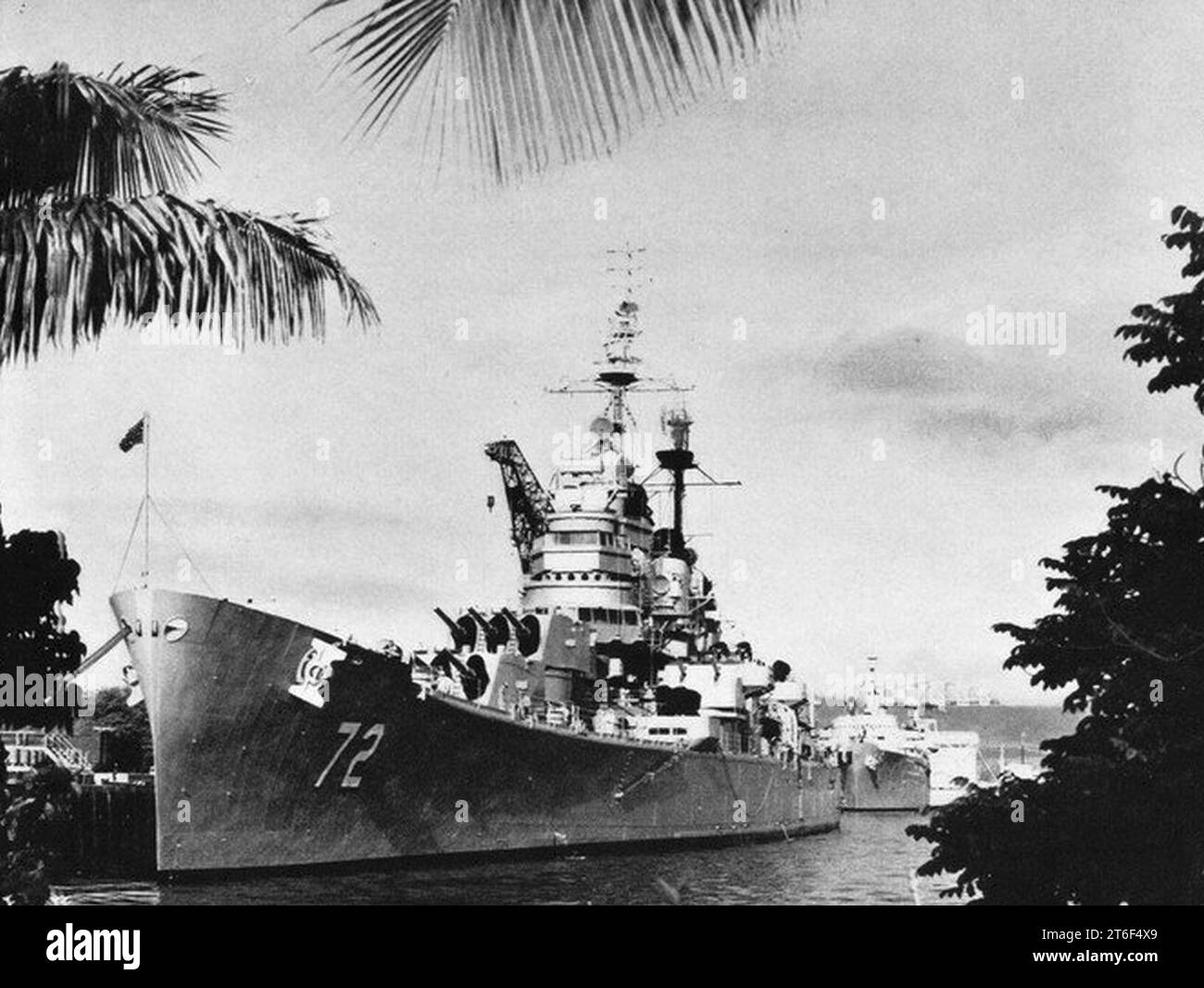 USS Pittsburgh (CA-72) at Pearl Harbor in 1954 Stock Photo - Alamy