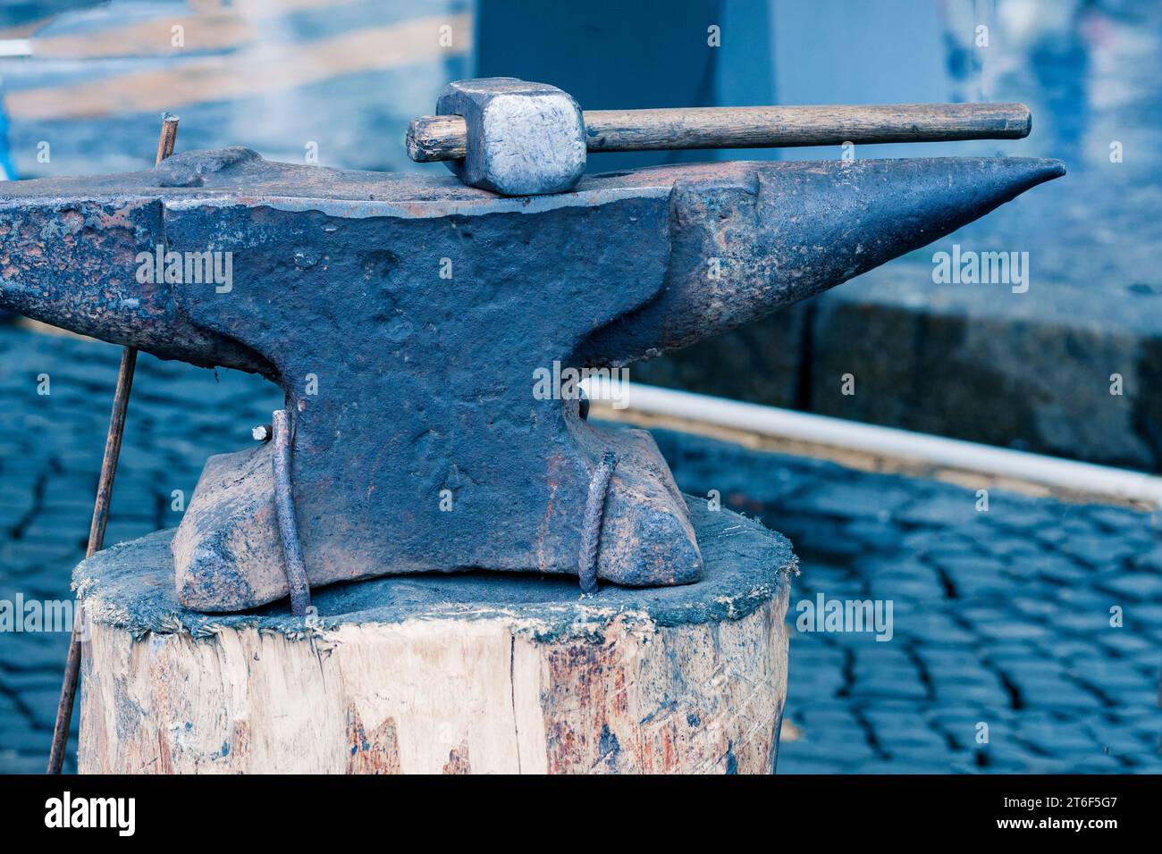 Hammer and anvil. Objects for work the smith. Concept hard work ...