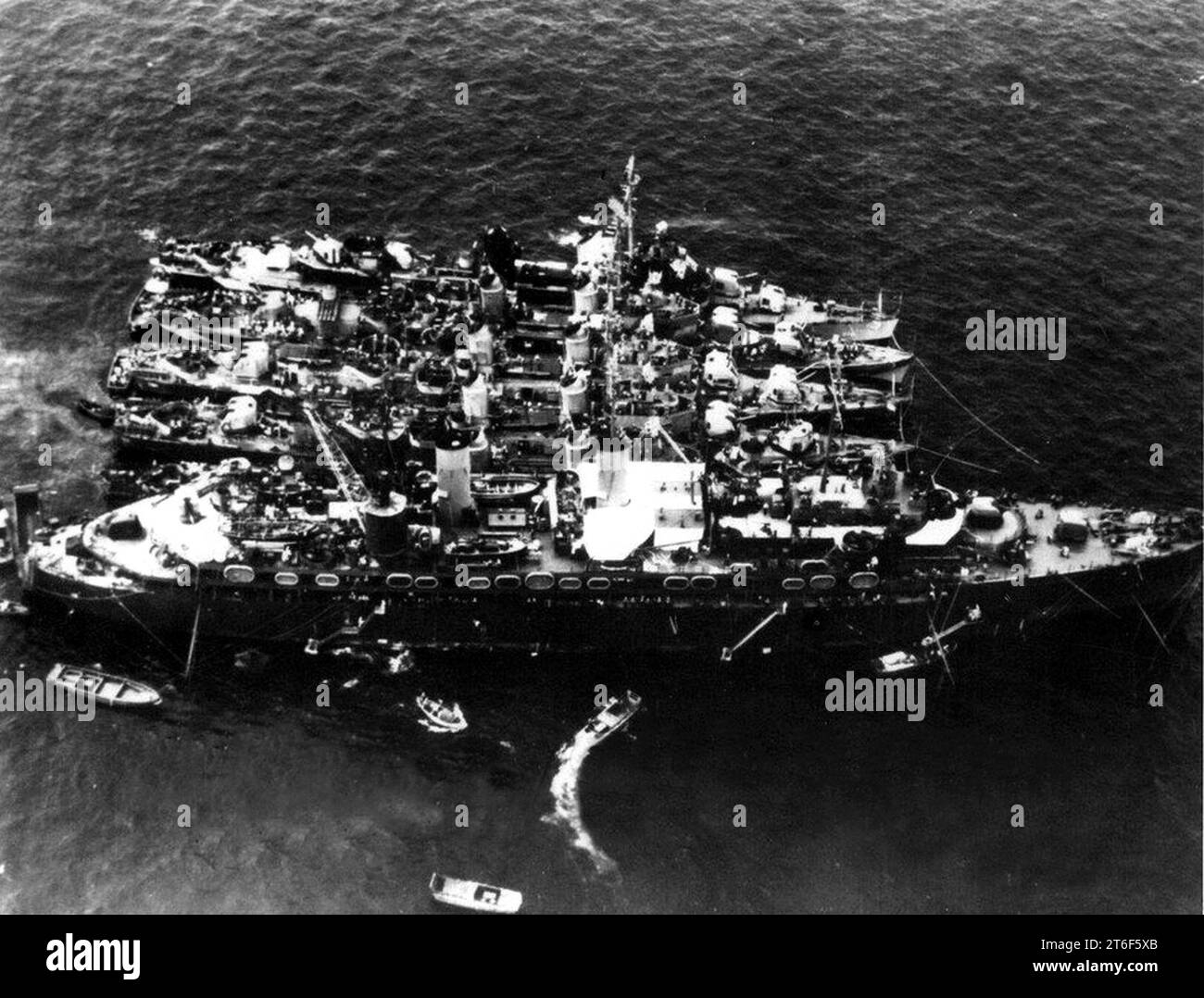 USS Prairie (AD-15) at Ulithi Atoll in 1945 Stock Photo - Alamy