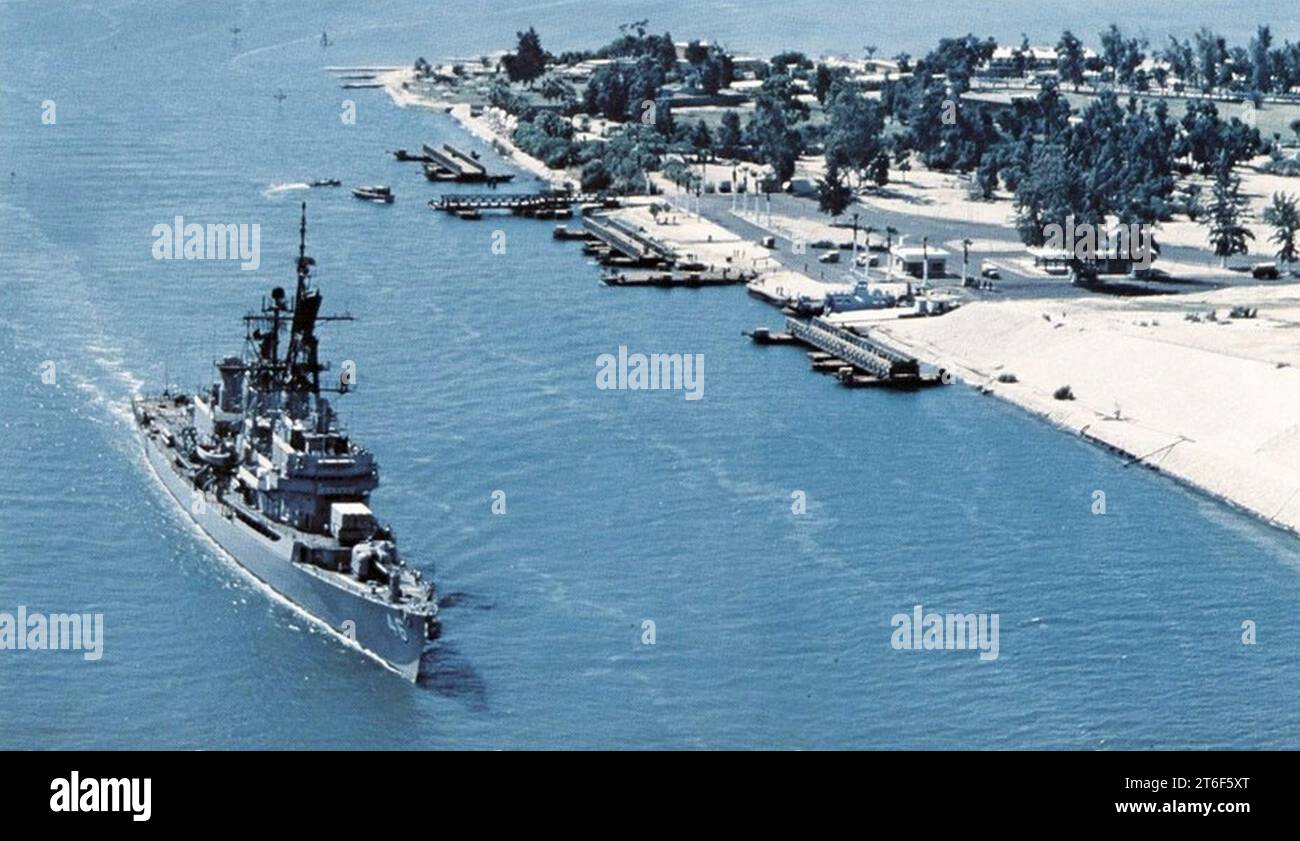 USS Preble (DDG-46) in the Suez Canal 1981 Stock Photo - Alamy