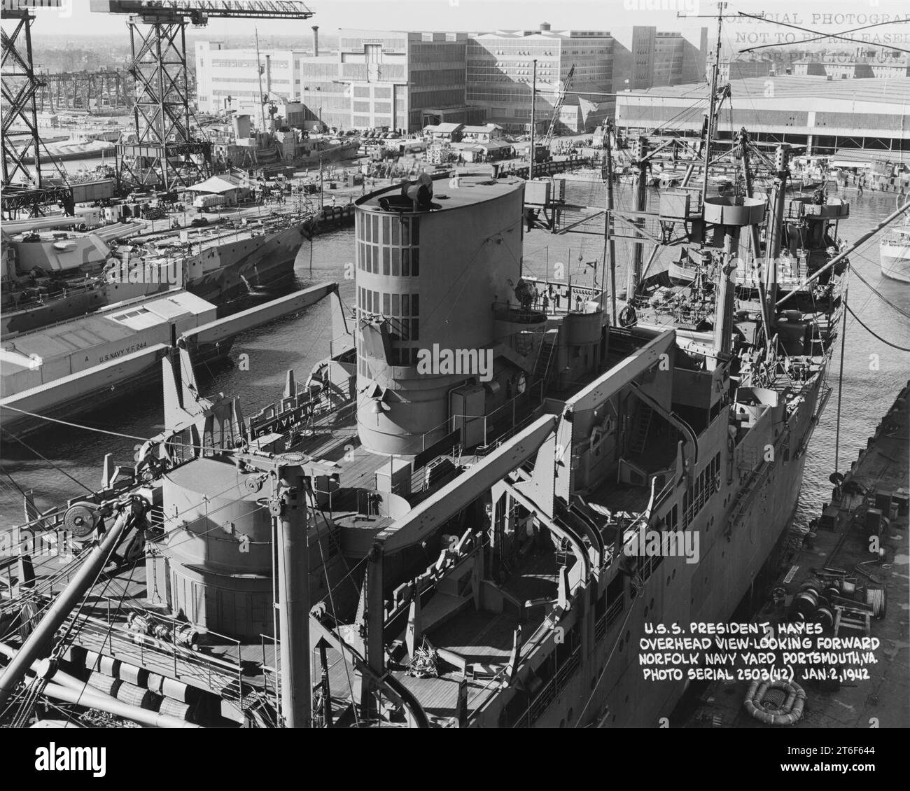 USS President Hayes (AP-39) - 19 Stock Photo - Alamy