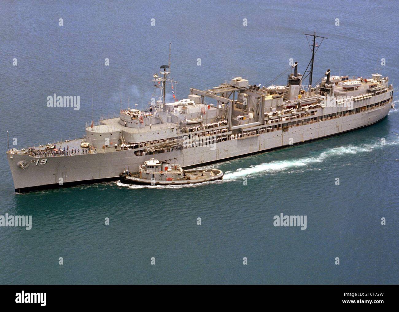 USS Proteus AS-19 1980 Stock Photo - Alamy