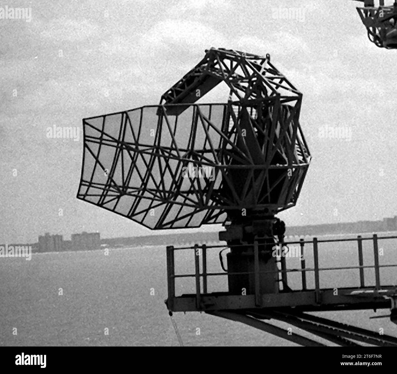 Uss raleigh hi-res stock photography and images - Alamy