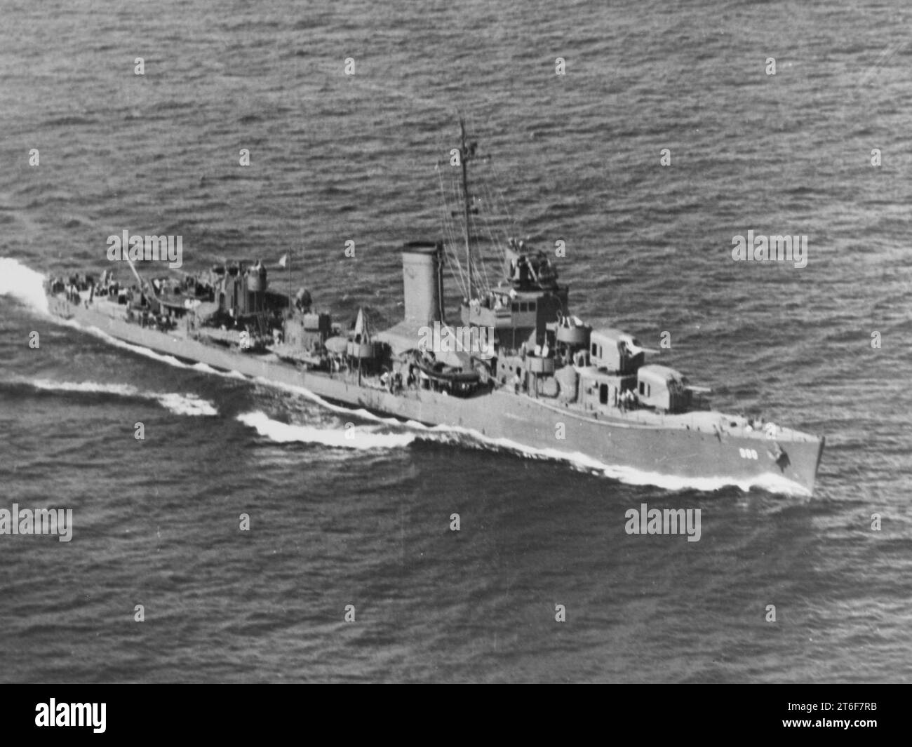 USS Ralph Talbot (DD-390) underway in Hawaiian waters, circa in ...