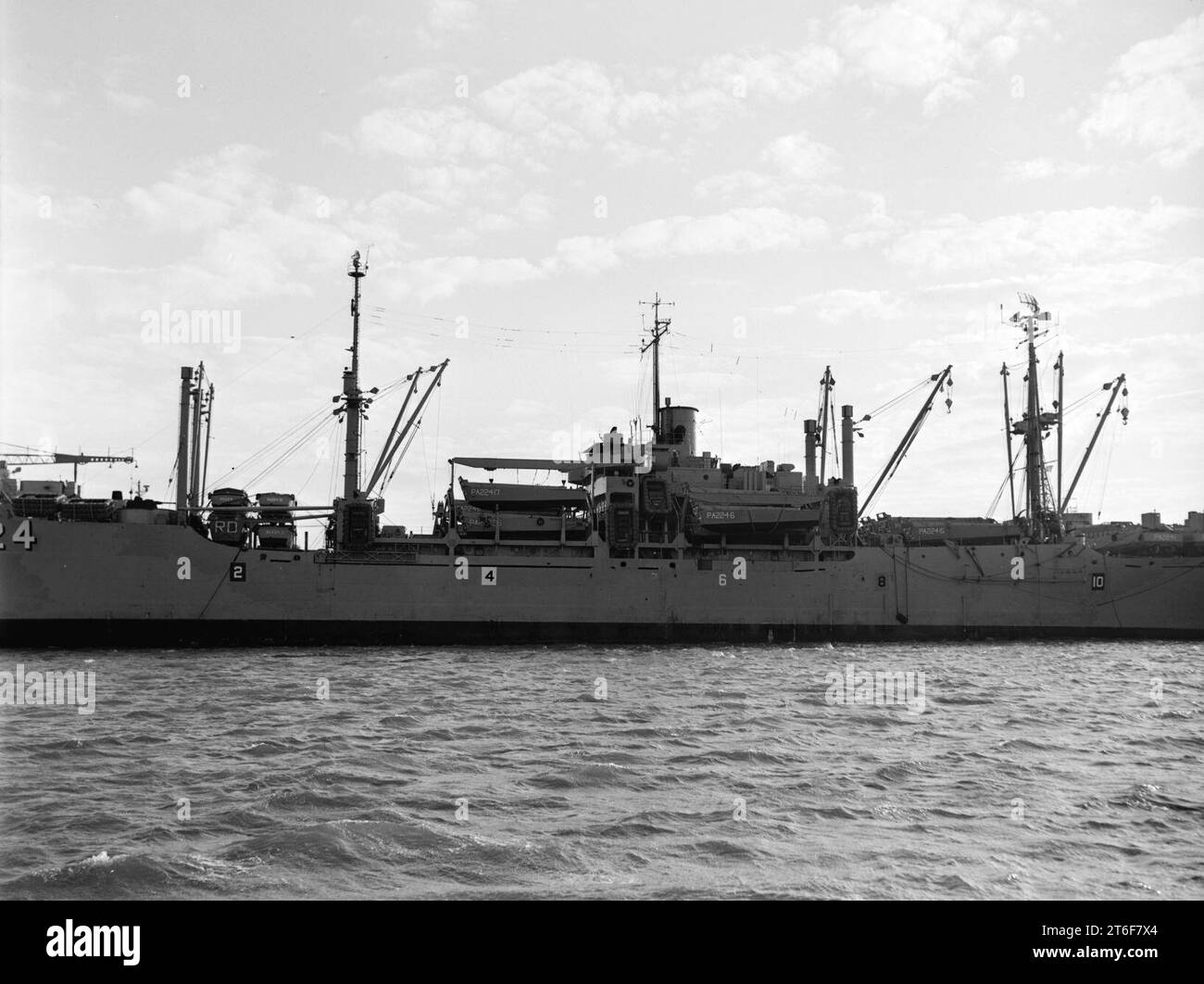 USS Randall (APA-224) on 10 November 1953 (7575068 Stock Photo - Alamy