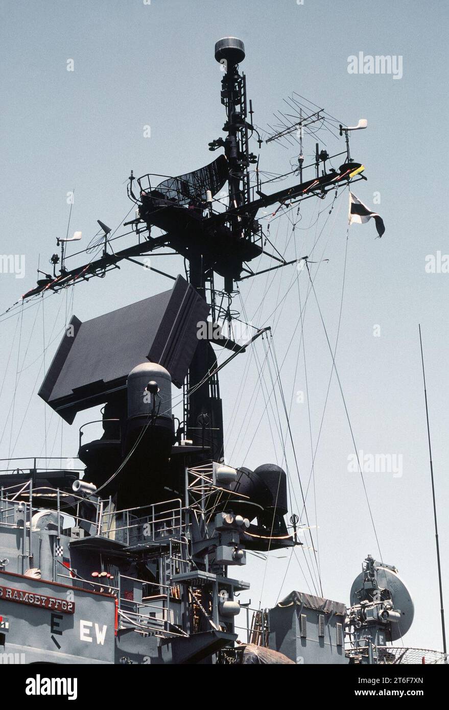 USS Ramsey (FFG-2) radars Stock Photo - Alamy