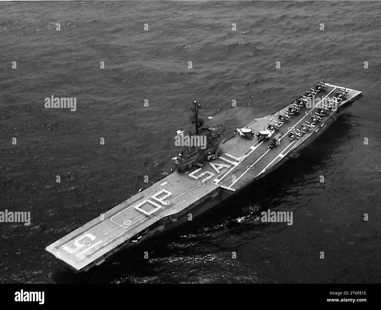 USS Randolph (CVS-15) at sea in July 1964 Stock Photo - Alamy