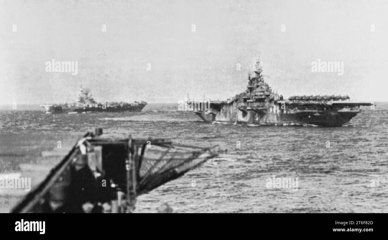 USS Randolph (CV-15) off Japan 1945 Stock Photo - Alamy