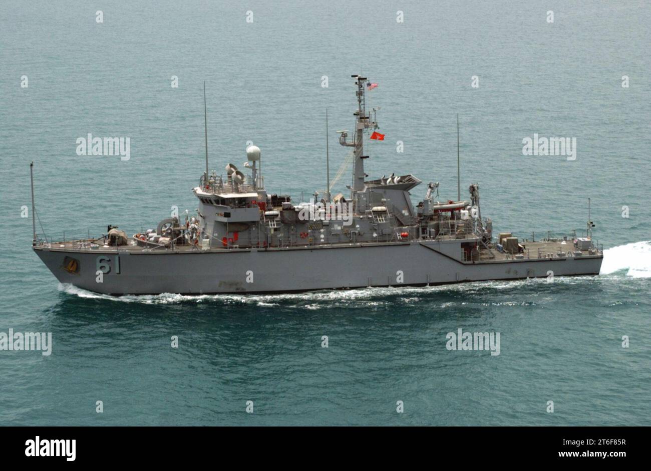 USS Raven MHC 61 Persian Gulf Stock Photo - Alamy
