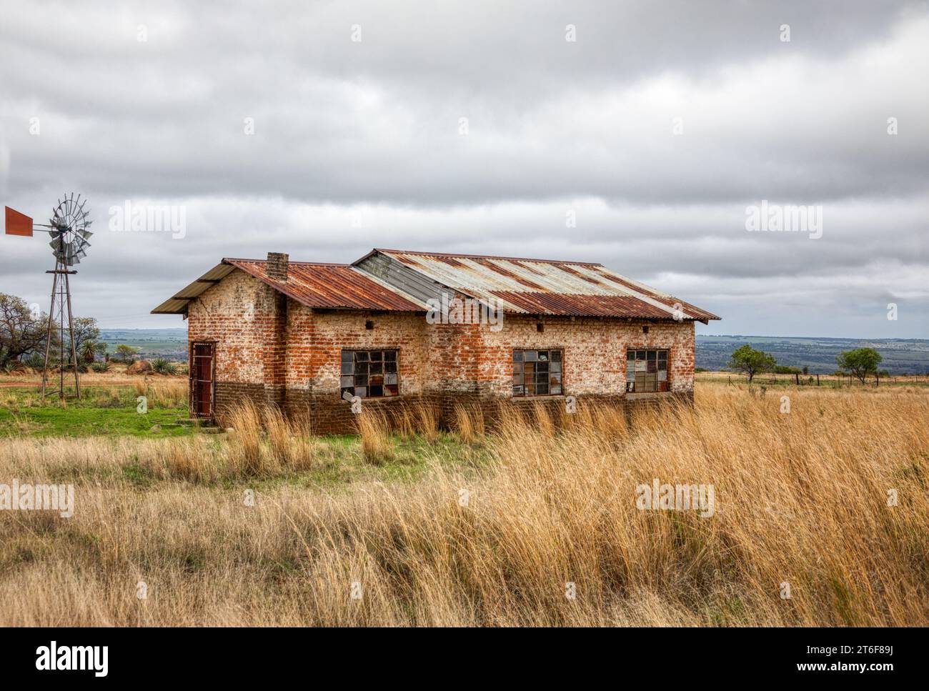 America old farmhouse hi-res stock photography and images - Alamy