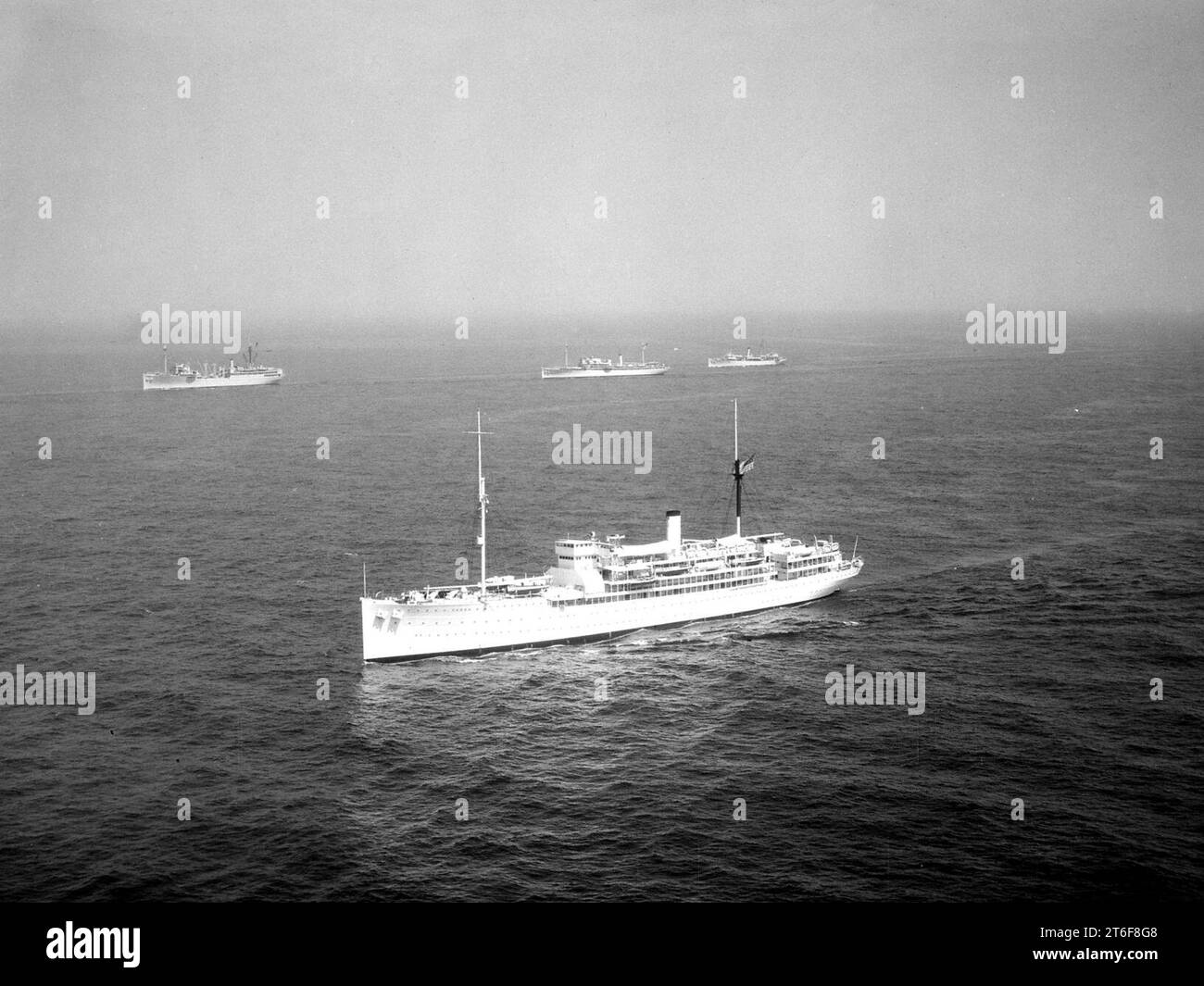 USS Relief (AH-1) underway in 1931 Stock Photo - Alamy