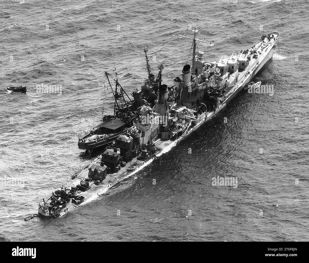 USS Reno CL-96 torpedoed Nov 1944 Stock Photo - Alamy