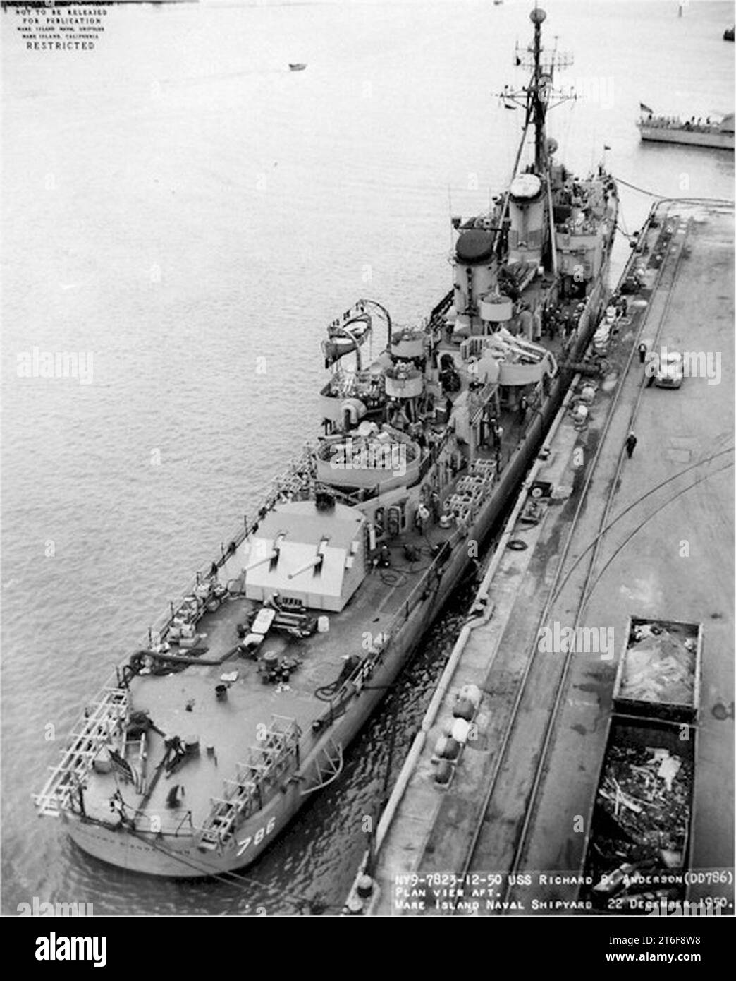 USS Richard B. Anderson (DD 786 Stock Photo - Alamy