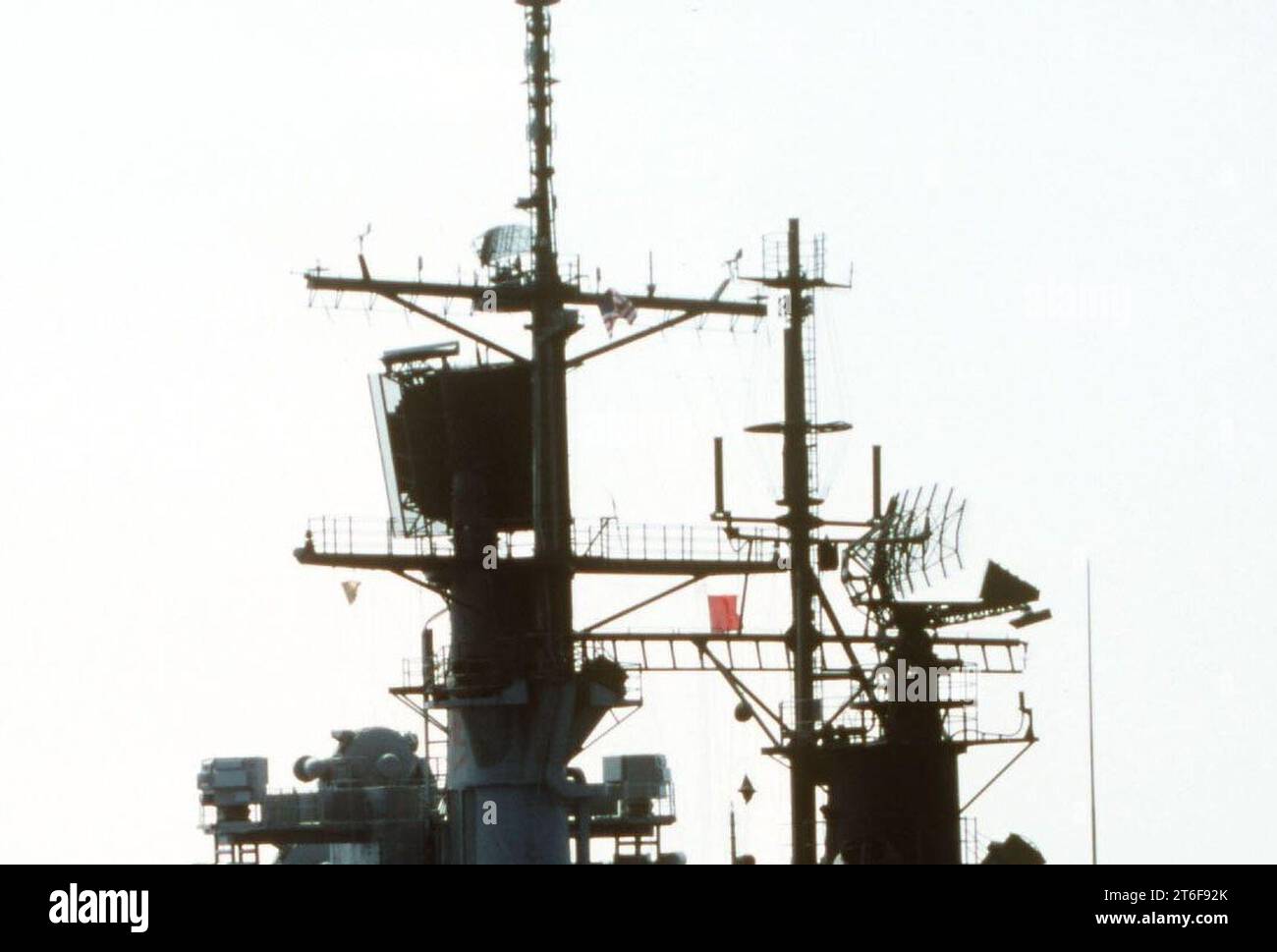 USS Richmond K. Turner (CG-20) radar Stock Photo - Alamy