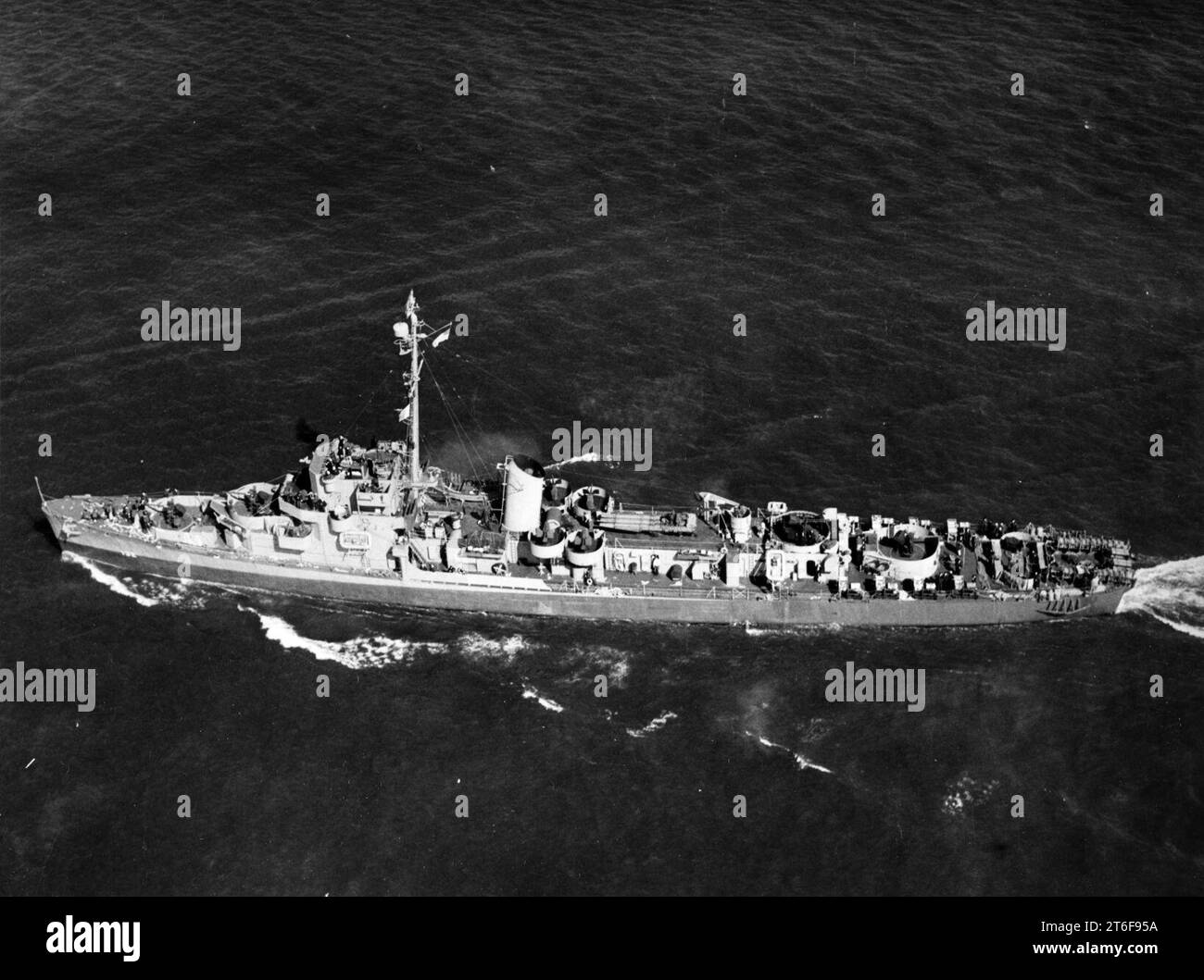USS Robert E. Peary (DE-132) underway off New York City (USA) on 25 March 1944 Stock Photo - Alamy