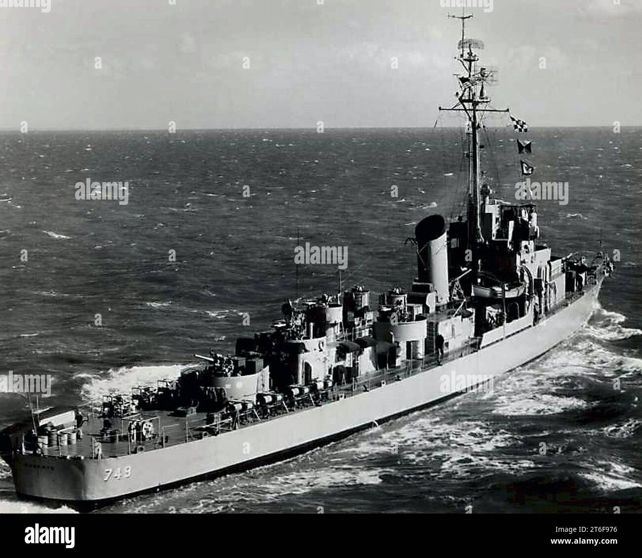 USS Roberts (DE-749) underway at sea, circa in the 1950s Stock Photo ...
