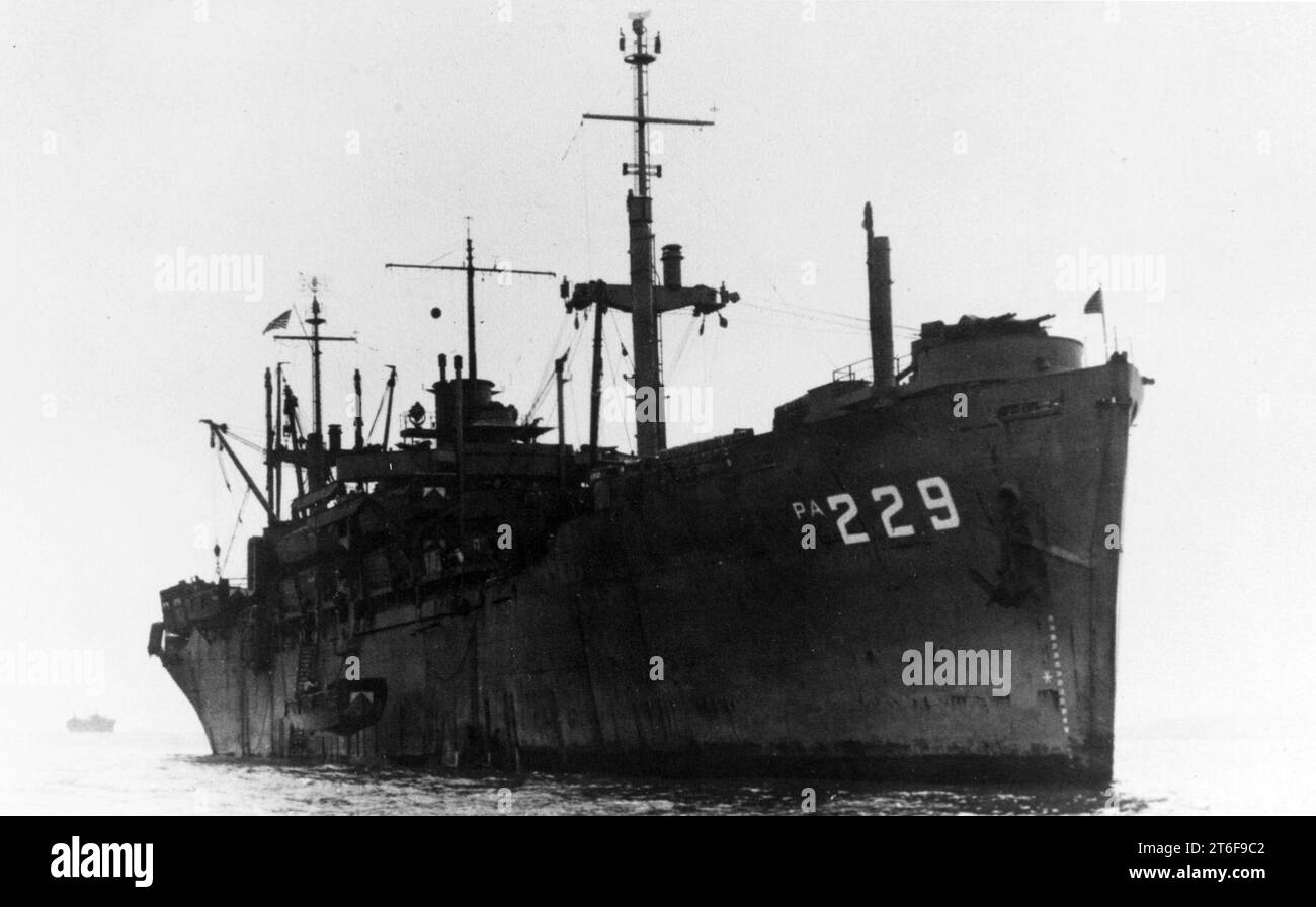 1945 and circa 1946 hi-res stock photography and images - Alamy