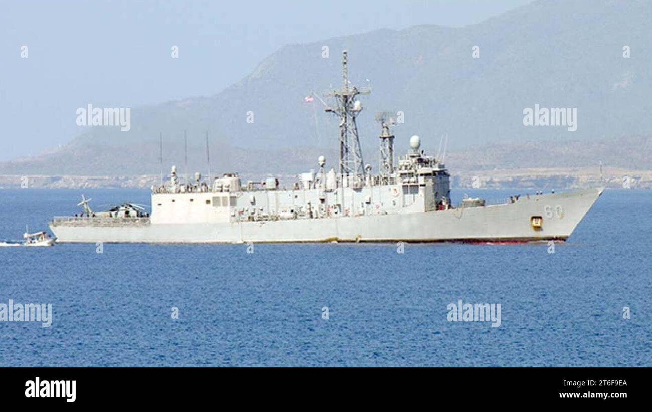 USS Rodney M. Davis (FFG-60), Guantanamo Bay Stock Photo - Alamy