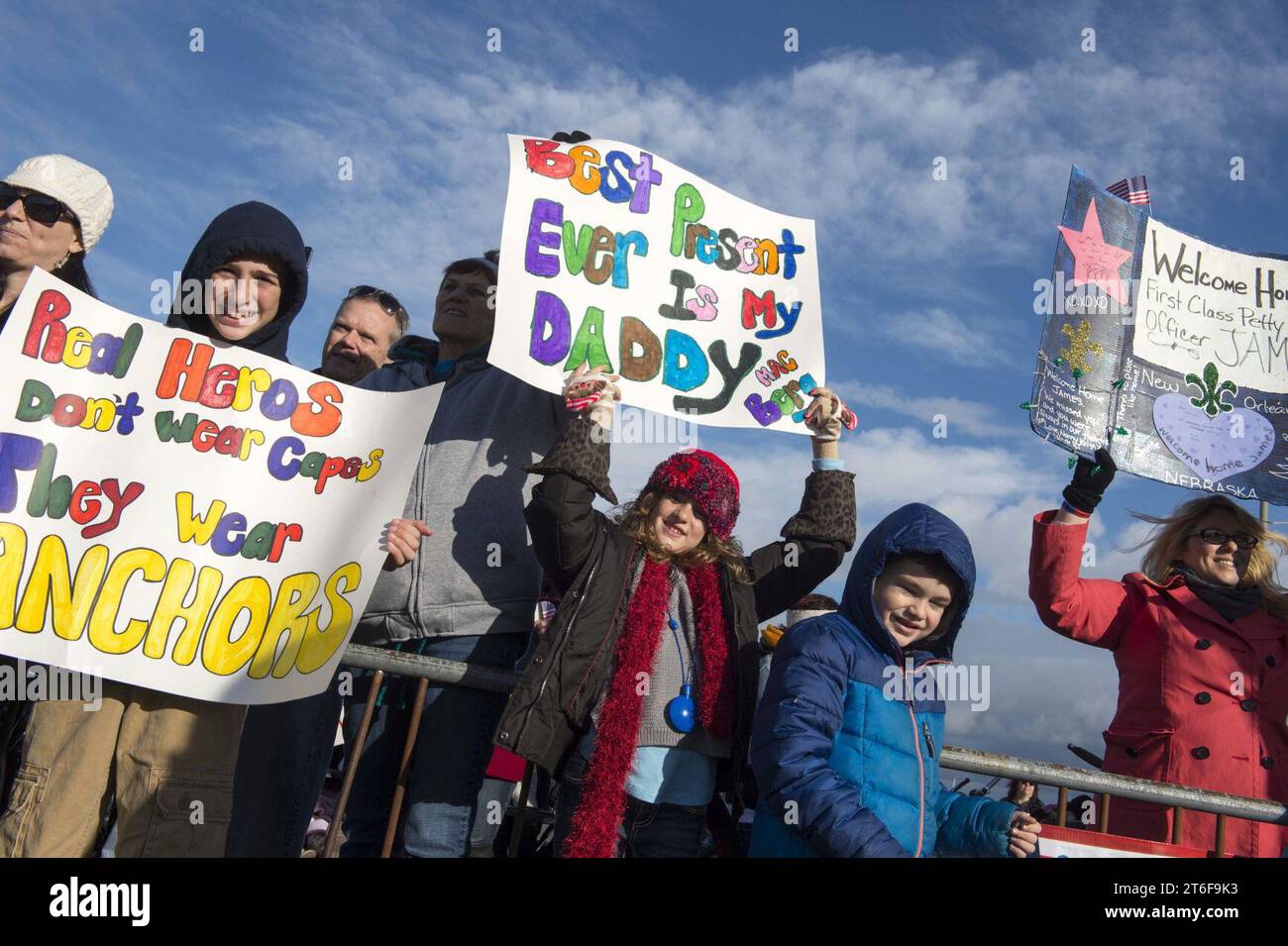 USS Rodney M. Davis returns from final deployment 141219 Stock Photo ...