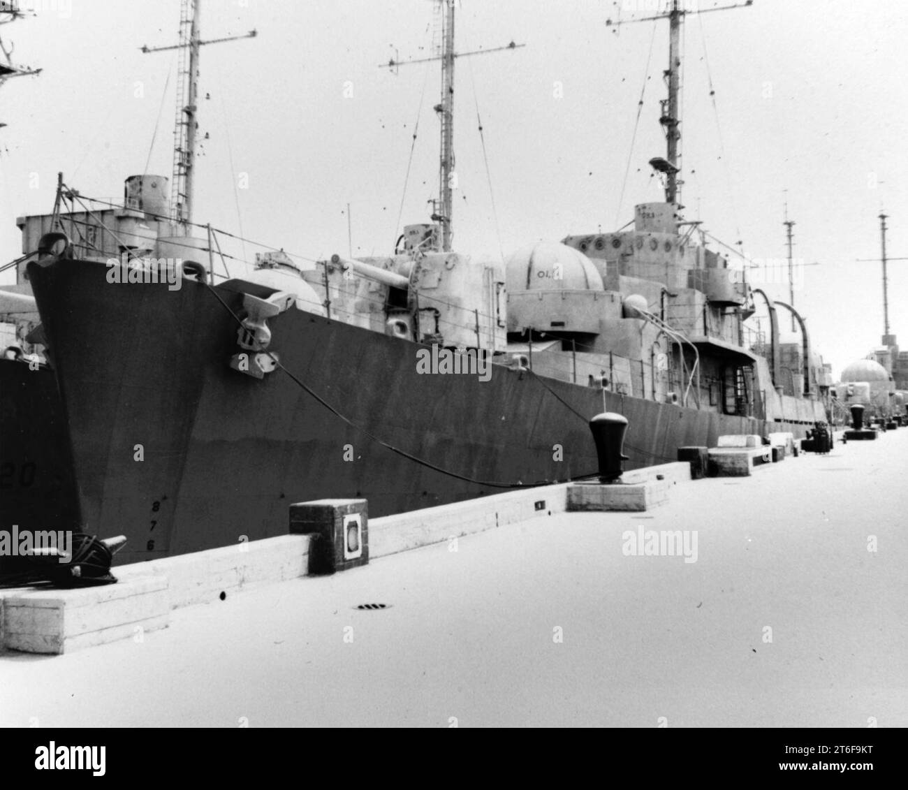 USS Rolf (DE-362) laid up at San Diego, California (USA), on 5 June ...